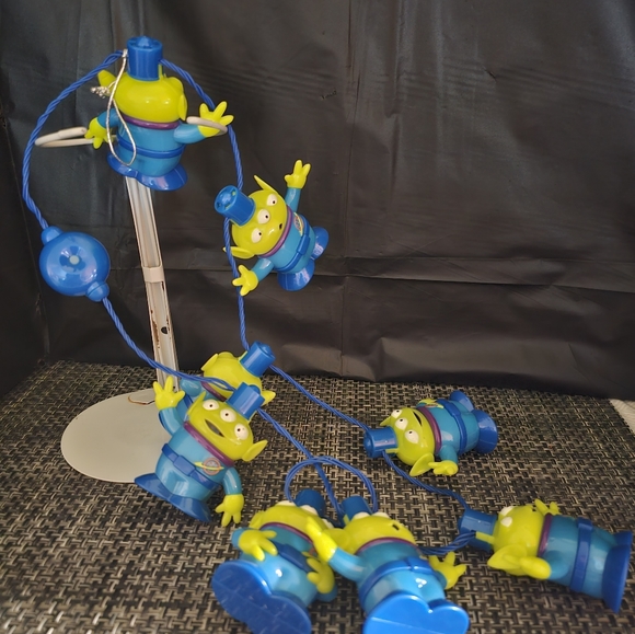 Disney | Holiday | Alien Light Up | Poshmark